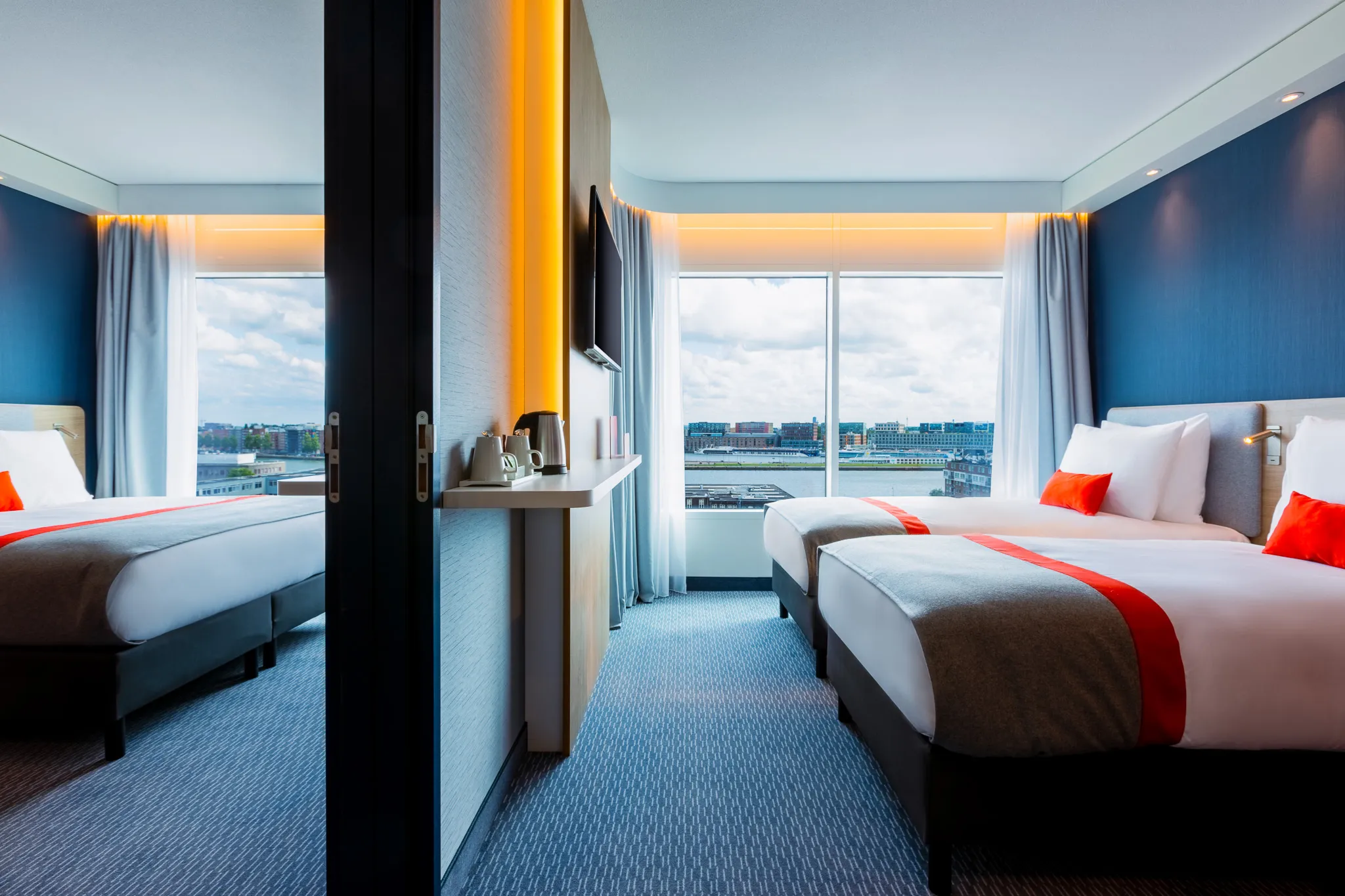 Holiday Inn Express Amsterdam North Riverside | Odyssey Hotel Group